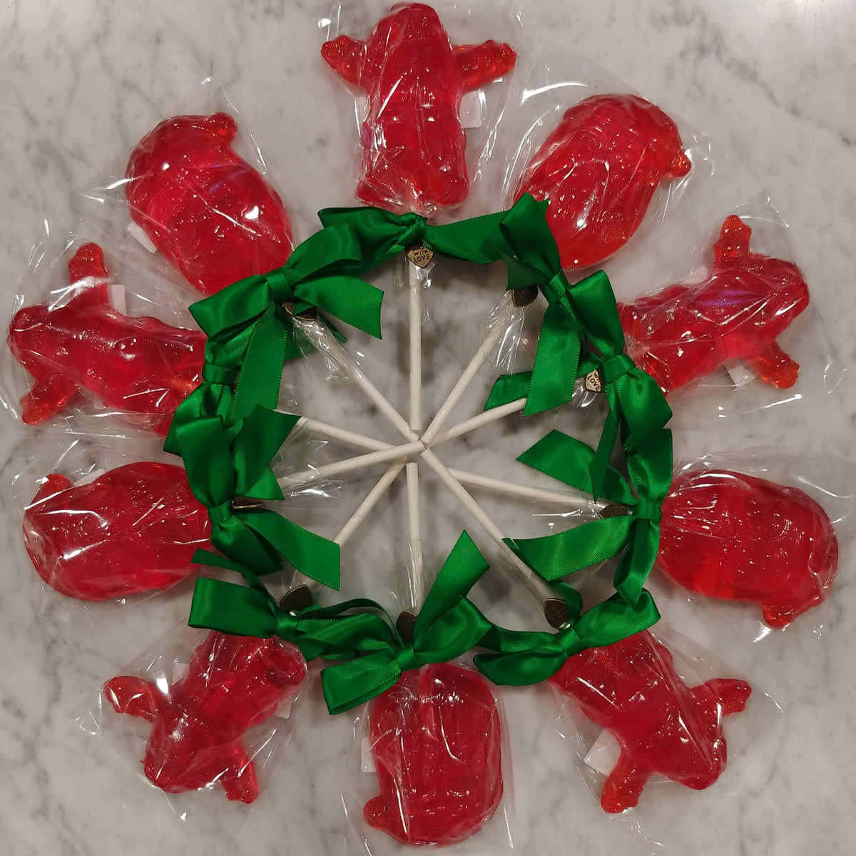 Cinnamon Santa Suckers – Kimmie's Kandies